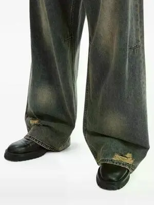 Izzue Distressed Faded-wash Jeans