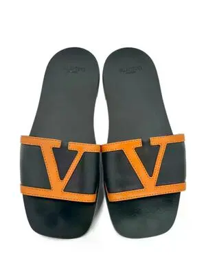 Valentino Garavani Viva Superstar Vlogo Sandals