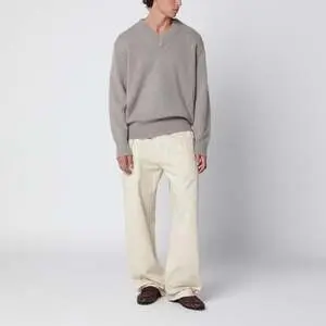 Soft Goat Greige Cashmere V-neck Sweater