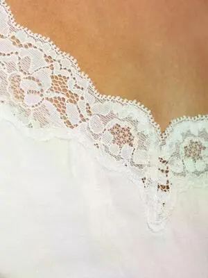 Hanro Dana Lace-trim Pajama Top