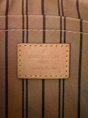LOUIS VUITTON Monogram Neverfull Mm Pouch