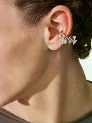 PANCONESI Crystal-embellished Ear Cuff