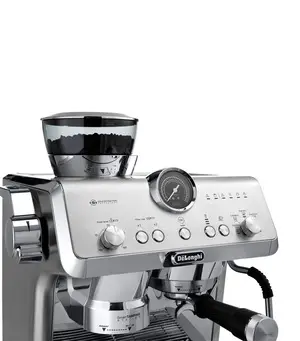 DE'LONGHI La Specialista Opera Coffee Machine