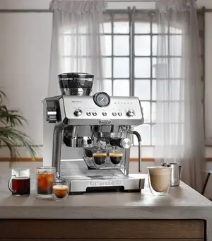 DE'LONGHI La Specialista Opera Coffee Machine