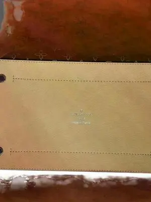 LOUIS VUITTON Mahina Leather Mm Shoulder Bag