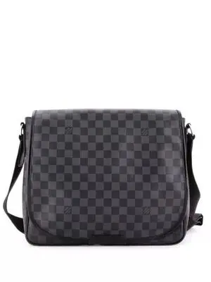LOUIS VUITTON Daniel Messenger Bag Damier Graphite Mm Crossbody Bag - Black
