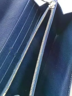 LOUIS VUITTON 2011 Portefeuil Sara Epi Leather Wallet