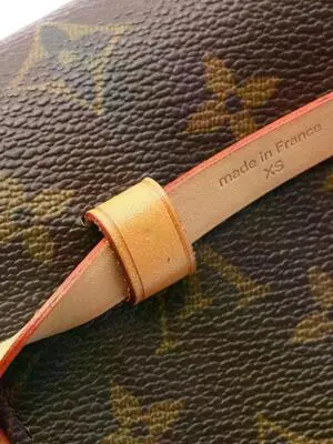 LOUIS VUITTON 2002 Pochette Florentine Monogram Belt Bag