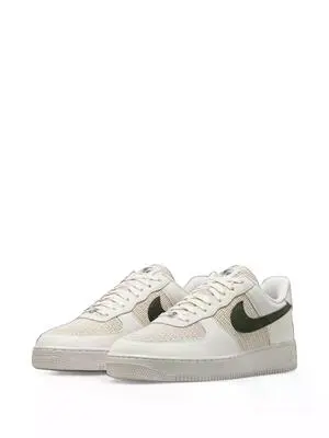 Nike Air Force 1 Low '07 Lv8 Sneakers