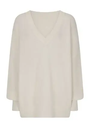 LOOP CASHMERE Relaxed Lofty V Neck Sweater In Chalk