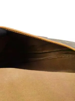 LOUIS VUITTON 30 Saumur Monogram Shoulder Bag