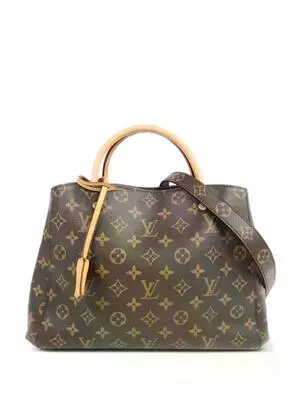 LOUIS VUITTON Mm Montaigne Monogram Tote Bag