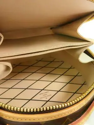 LOUIS VUITTON Mini Boite Chapeau Cross Body Bag