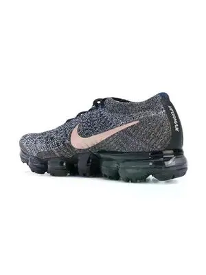Nike Air Vapormax Flyknit Sneakers