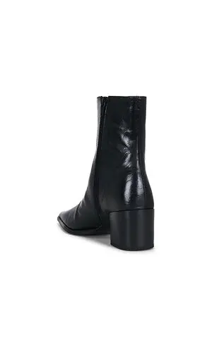 TONY BIANCO Eva Boot In . Also
