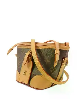 LOUIS VUITTON Monogram Noe Shoulder Bag