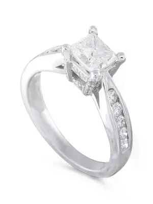 LB EXCLUSIVE Diamond Solitaire Ring - Silver