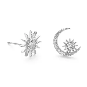 ELK & BLOOM Sterling Star & Crescent Moon Earrings - Silver