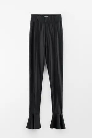 Arakii Shiny Ruffle Tights