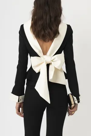 Arakii Wide Cuff Blazer
