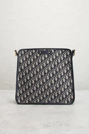 Dior Oblique Montaigne 30 Crossbody Bag
