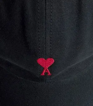 AMI Paris De Coeur Cap