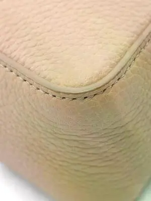 FERRAGAMO 2010s Leather Shoulder Bag - Neutrals