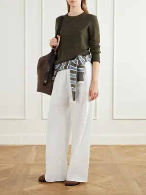 LA LIGNE Solid Lean Lines Cashmere Sweater