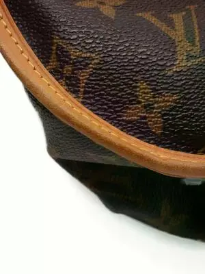 LOUIS VUITTON 2011 Menilmontane Mm Monogram Shoulder Bag