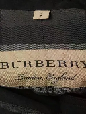 Burberry Button-front Collar Cape