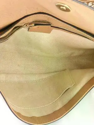 Gucci Soho Chain Leather Medium Crossbody Bag - Neutrals