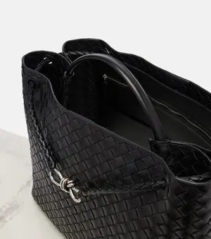 Bottega Veneta Andiamo Large Leather Tote Bag