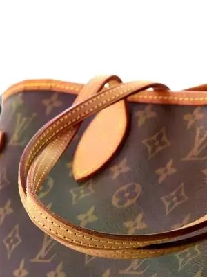 LOUIS VUITTON Neverfull Monogram Canvas Gm Tote Bag