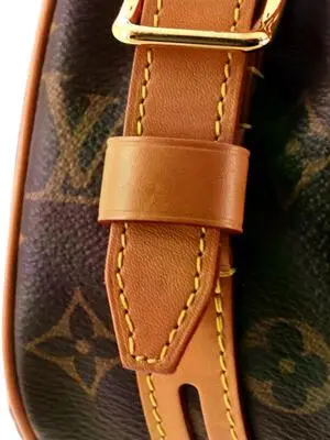LOUIS VUITTON Boite Chapeau Souple Bag Monogram Canvas Mm Shoulder Bag