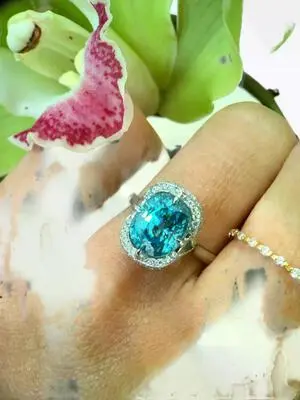 YI COLLECTION Aurora Blue Zircon And Diamond Ring