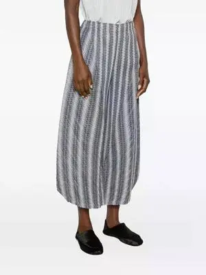 Issey Miyake Zig Zag-print Pleated Cropped Trousers