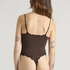 SKIMS Fits Everybody Lace Cami Bodysuit