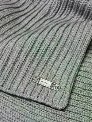 Givenchy Scarf In Wool With Pin
