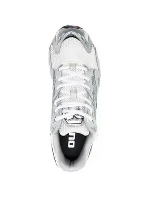 Mizuno Wave Rider 10 Sneakers