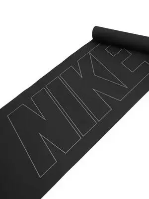 Nike Logo-print Toga Mat