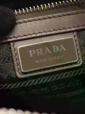 Prada 2013-2026 Vitello Daino Crossbody Bag