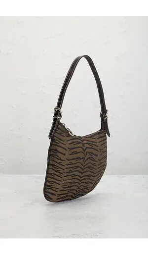 FWRD RENEW Fendi Oyster Shoulder Bag