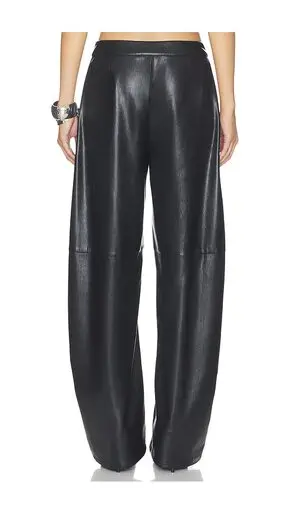 LOVERS AND FRIENDS Corbin Pant In . Also