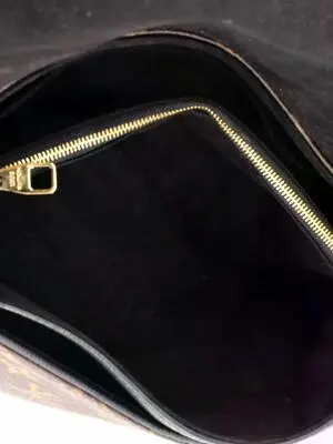 LOUIS VUITTON Pallas Chain Monogram Canvas And Calfskin Shoulder Bag - Black