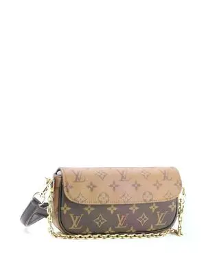 LOUIS VUITTON Ivy Wallet On Chain Reverse Monogram Canvas Shoulder Bag