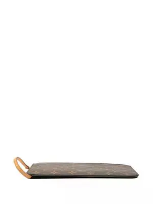 LOUIS VUITTON 2000-2026 Monogram Neverfull Mm Pouch