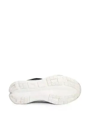 Armani Exchange Logo-patch Panelled Sneakers