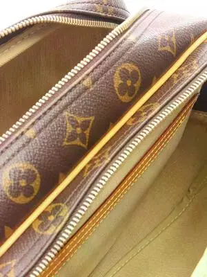 LOUIS VUITTON 2002 Reporter Pm Monogram Shoulder Bag