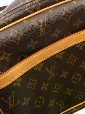 LOUIS VUITTON 2002 Reporter Pm Monogram Shoulder Bag