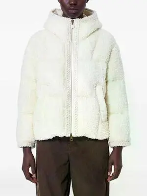 Moncler Cristallin Logo-patch Down Jacket - Neutrals